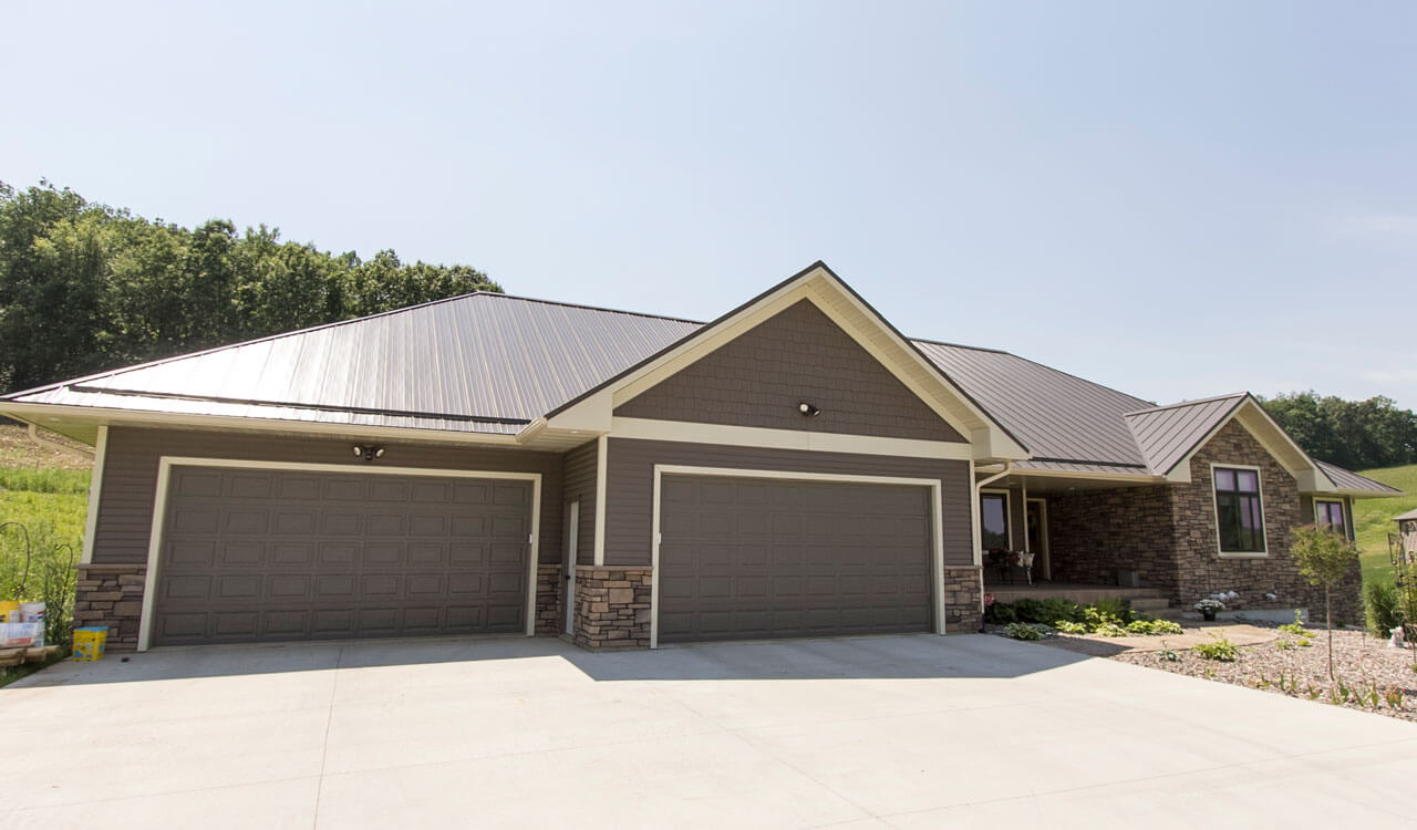 Steel Roofing | Midwest Manufacturing